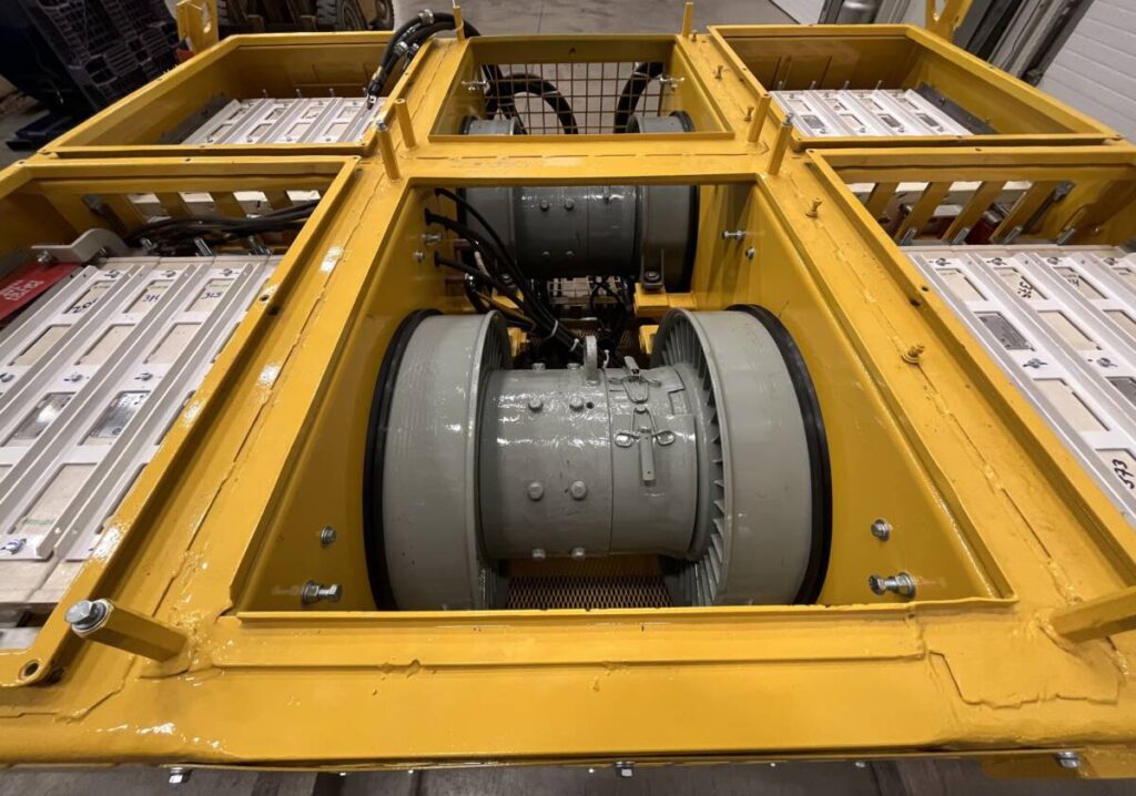 PC2142 / PC3185 Grid Box For Komatsu 930E-3 and 930E-4 – Dubois Mining